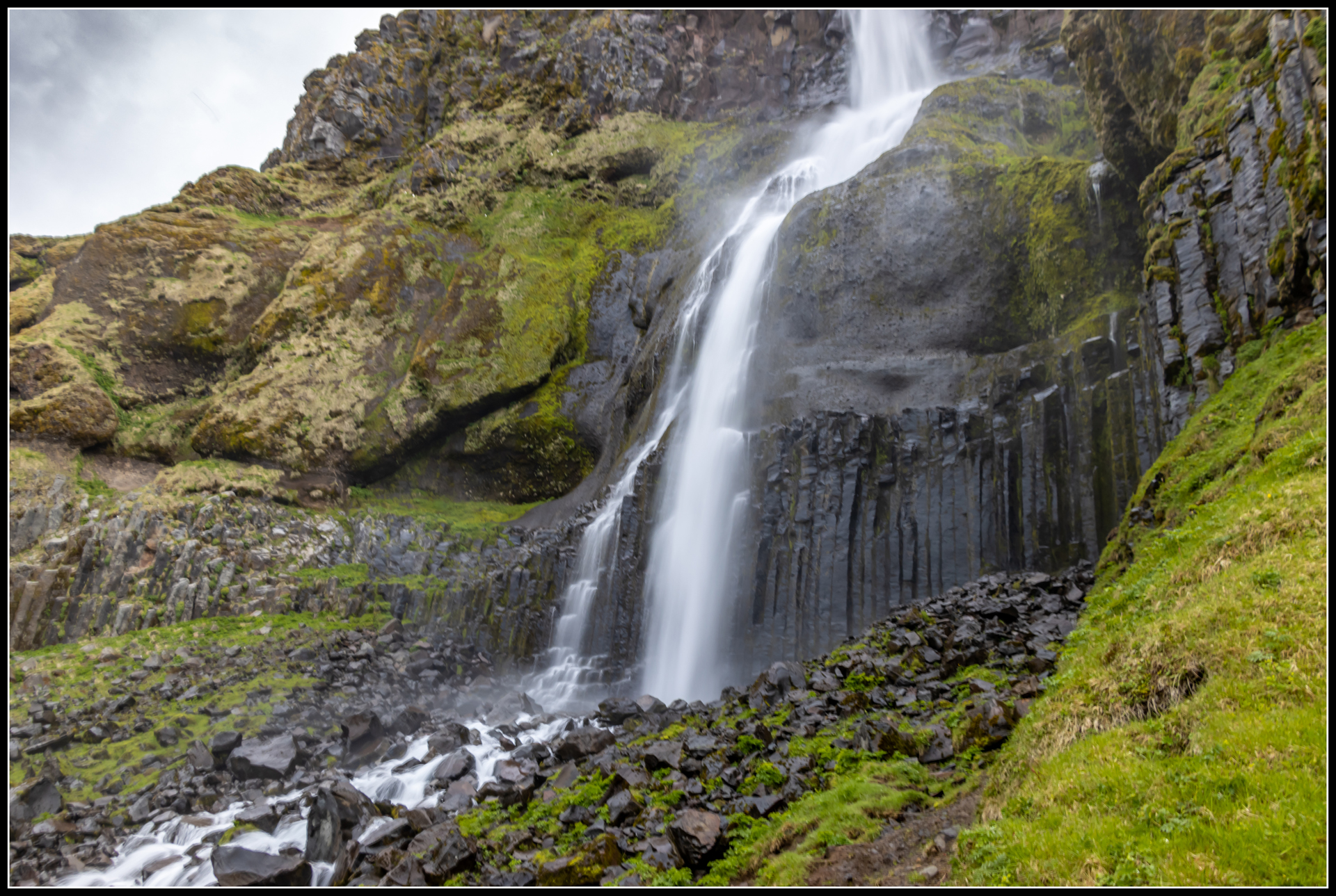 Cascade Bjarnafoss (Islande) : Chute d’eau pittoresque sur la péninsule ...