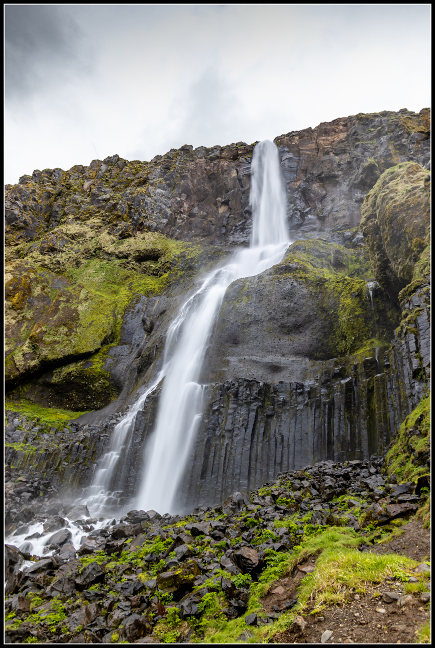 Cascade Bjarnafoss (Islande) : Chute d’eau pittoresque sur la péninsule ...